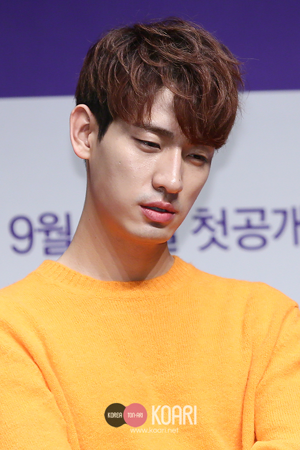 [Photo] JYP制作ドラマ「魔術学校」制作発表会の主演俳優たち - 韓国エンタメ・トレンド情報サイトKOARI(コアリ)